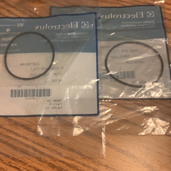 Electrolux | Kitchen | 2 Refrigerator Water Filter Cup Orings 2872100 ...